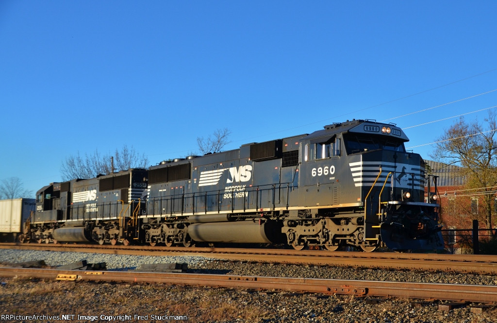 NS 6960 is east on the westbound.